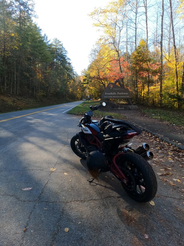 Best Motorcycle Rides Near Knoxville Tennessee That Aren’t the Tail of ...