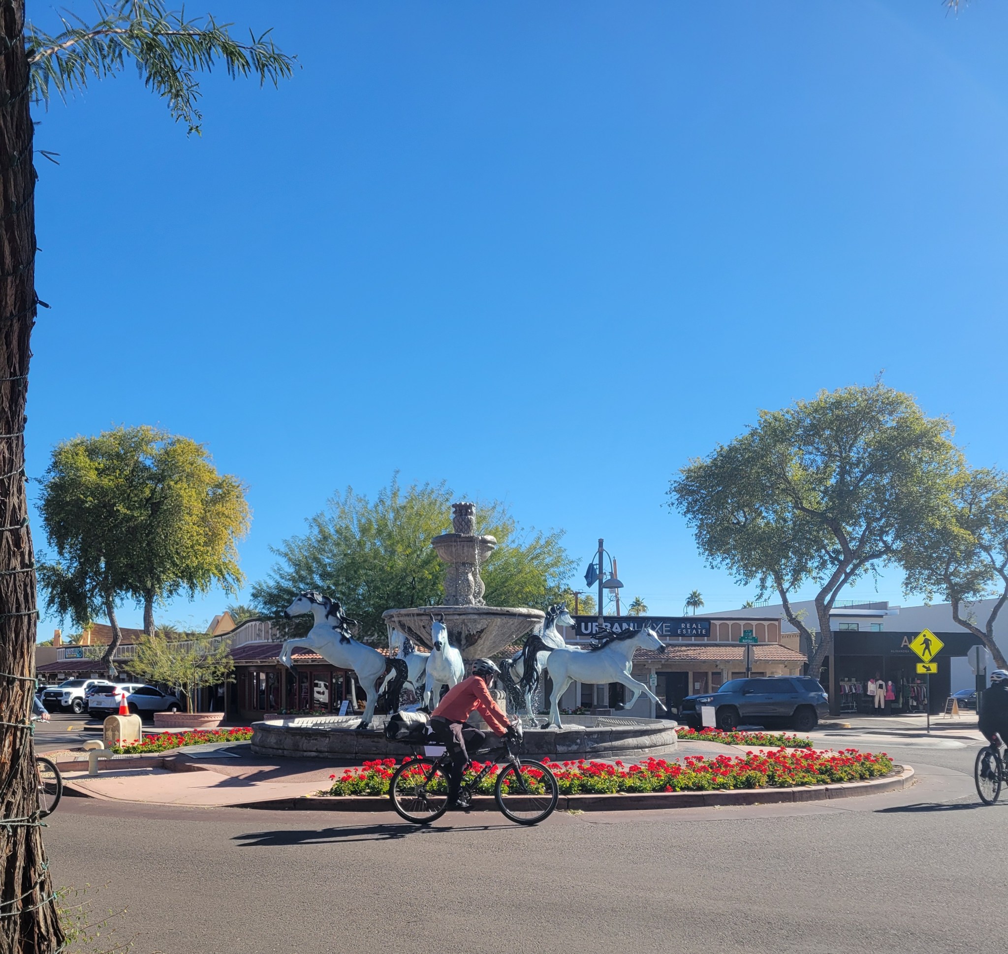 Unique Things to Do and Places to Eat Around Phoenix, Arizona ...